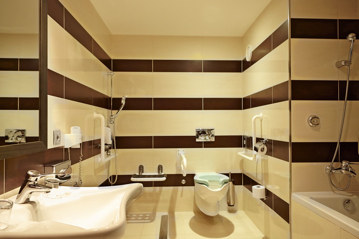 Aquaworld Resort Budapest - 4* Wellness Hotel and AquaPark in Budapest